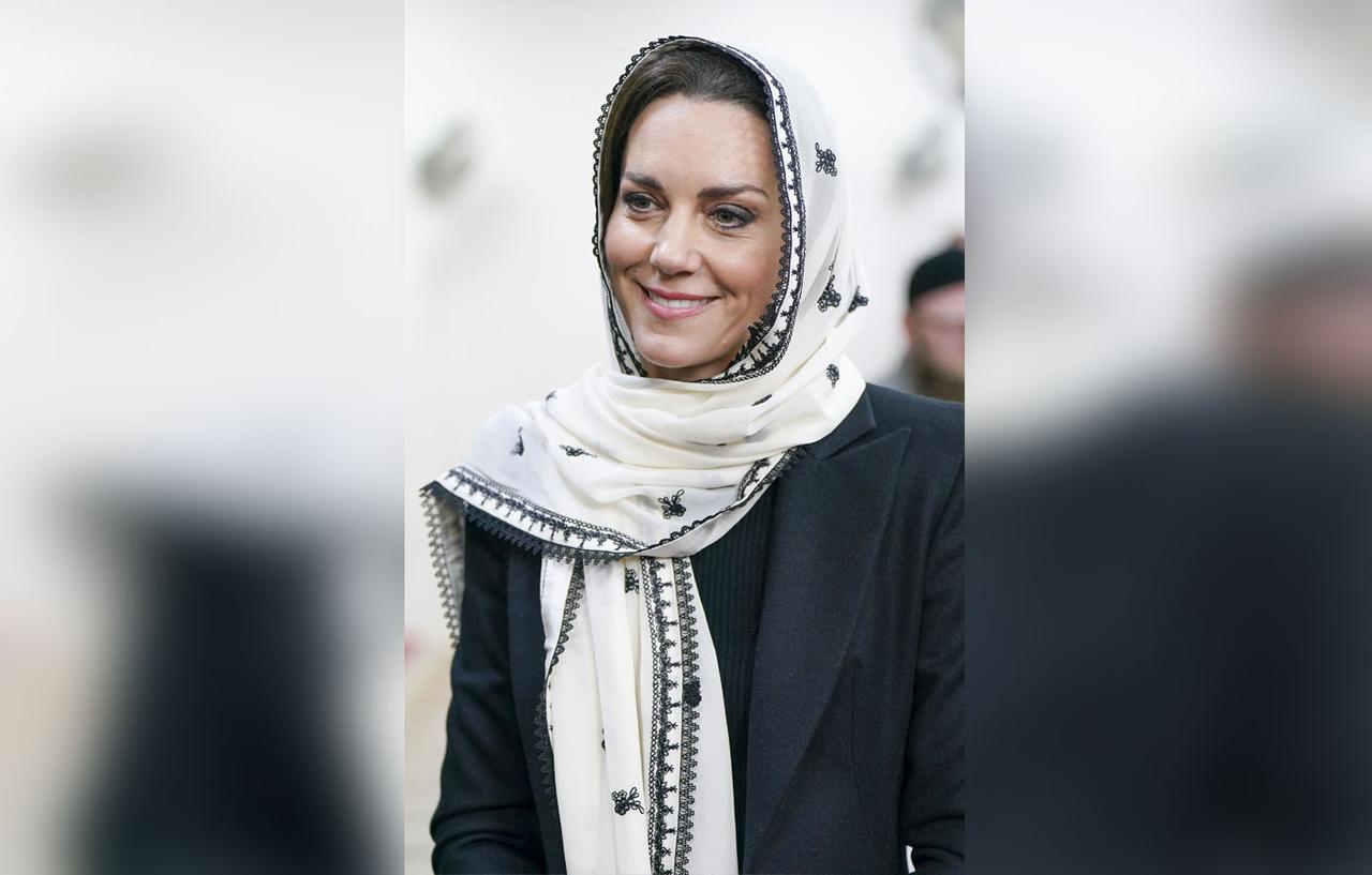 Prince William & Kate Middleton Visit Hayes Muslim Centre: Photos - The ...
