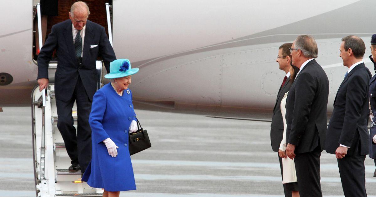 Queen Elizabeth II Needed Mementos From Home And Martini's When Flying ...