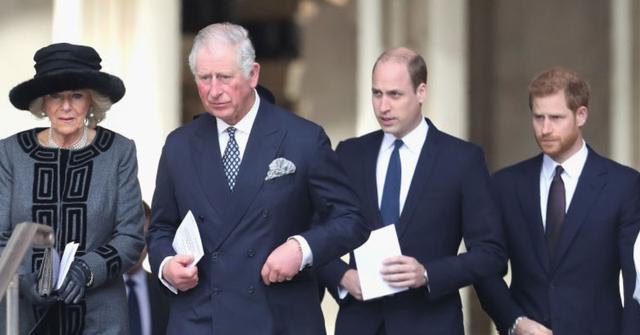 Insider Reveals Royal Family's Biggest Fear After Harry Makes 'Veiled ...