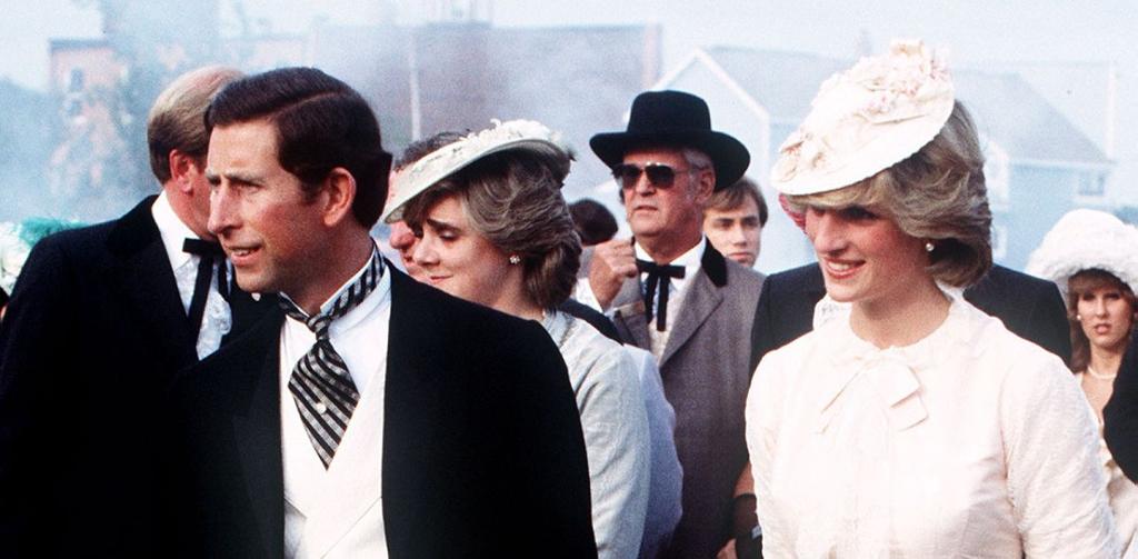 Princess Diana's Iconic 1985 Evening Gown Will Be Auctioned Off - The ...