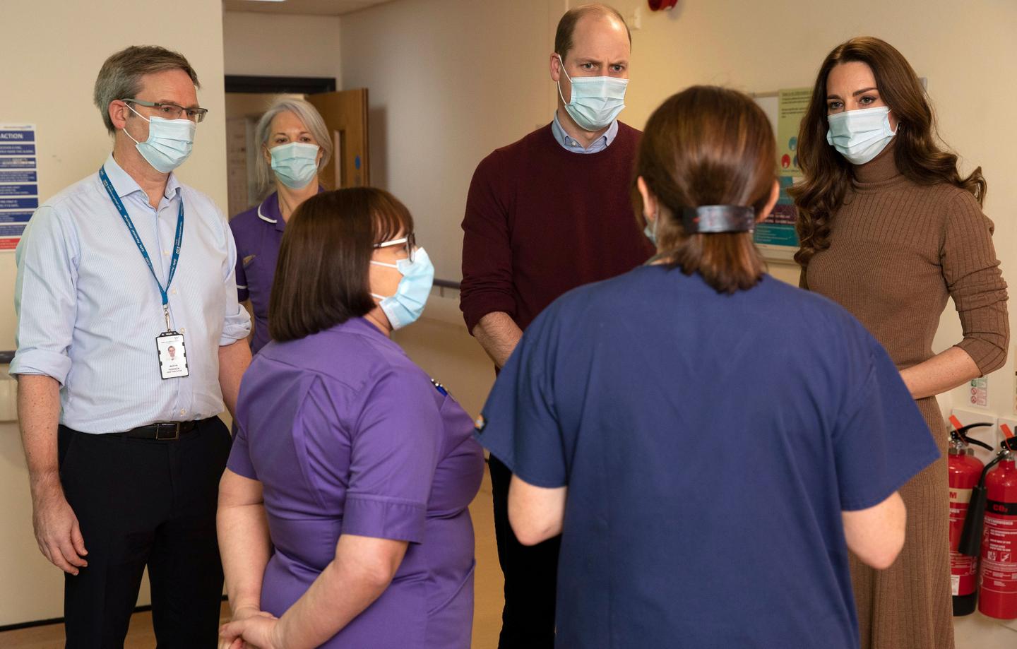 Kate Middleton & Prince William Visit Clitheroe Hospital: Photos - The ...