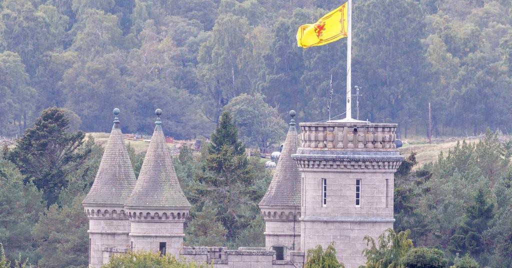 The Queen Nobody Knew: Photographs Of Queen Elizabeth's Royal Estates