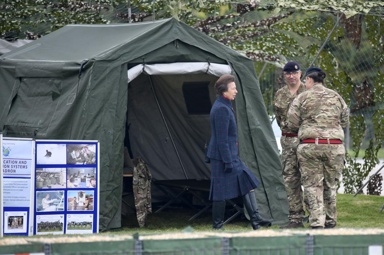 Princess Anne Visits Defense School Of Transport In England: Photos ...
